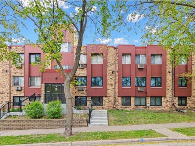 520 Ridgewood Ave Apt 3, Minneapolis, MN 55403