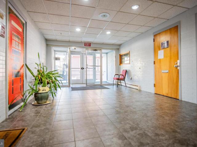 520 W 4Th Street