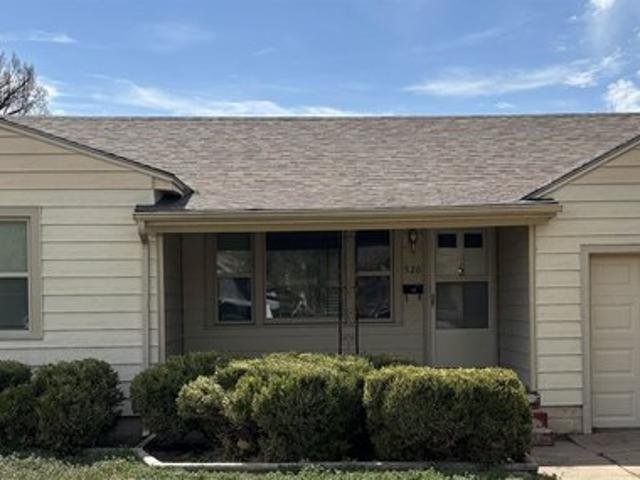 520 W 16th St, Hays, KS 67601