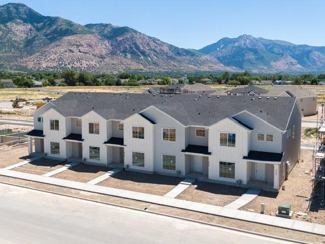 520 W 1875 N, Harrisville, UT 84404