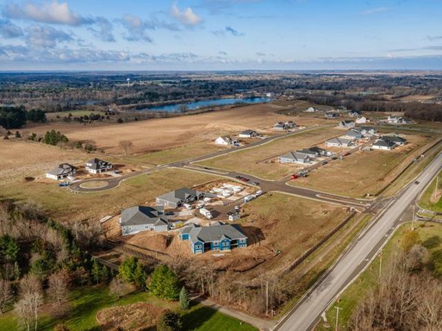 520 W Talbots Woods Dr Lot 10, Dousman, WI 53066