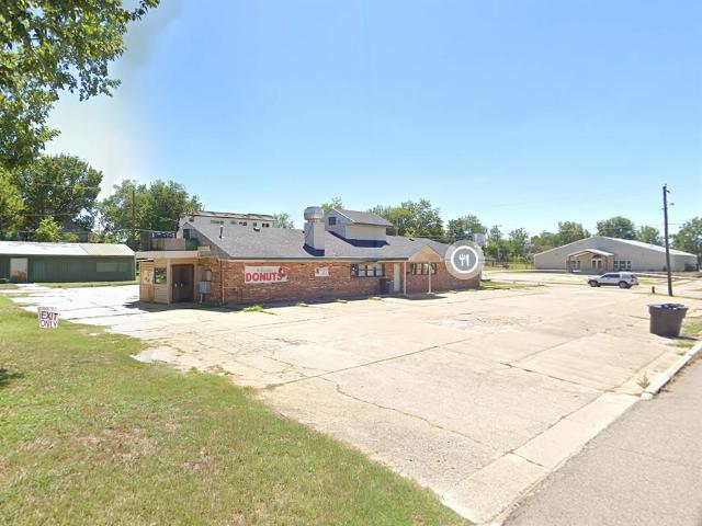 520 W Broadway Avenue