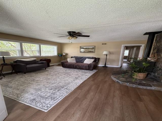 520 W Collier Ave