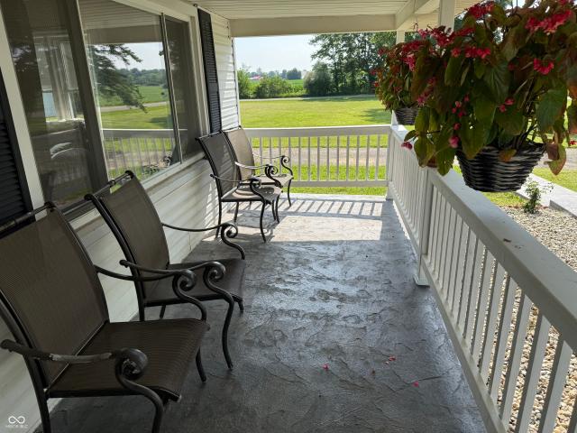 520 W County Road 400 S