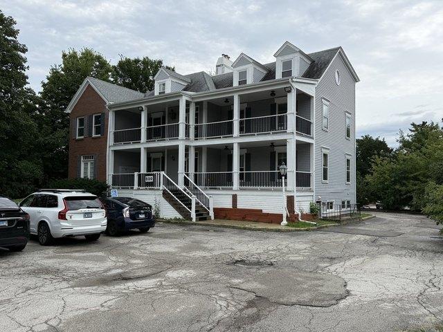 520 W Roosevelt Rd, Wheaton, IL 60187