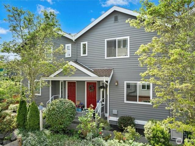 520 Walnut St Apt 3, Edmonds, WA 98020