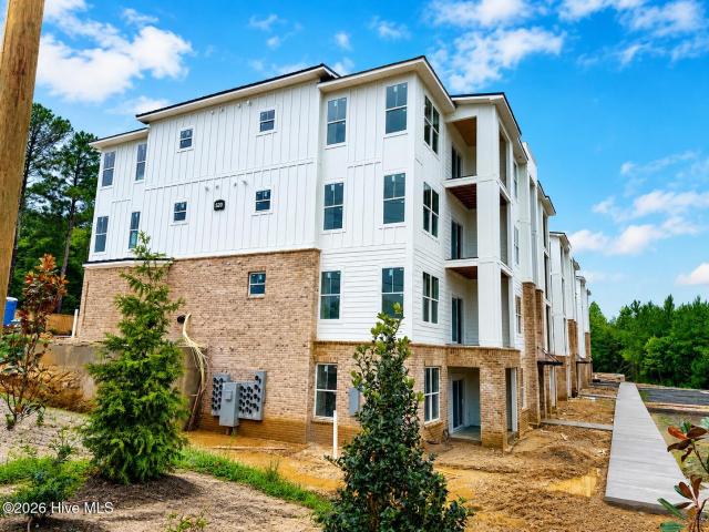 520 Trove Lane # 205