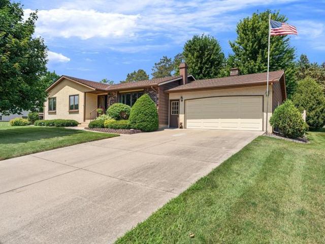 520 Young Dr, Owatonna, MN 55060