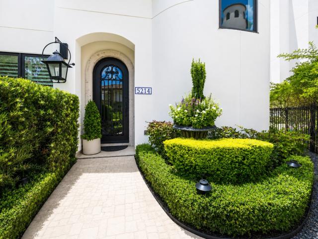 5214 Calle Montilla Place