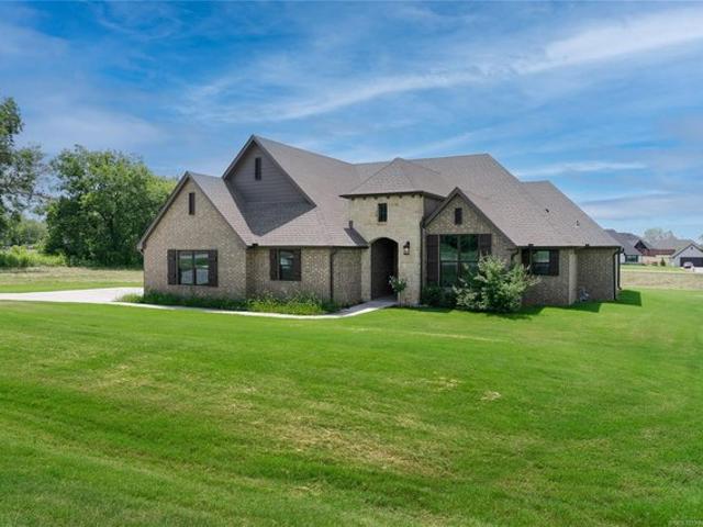 5214 E Norwood St, Claremore, OK 74019