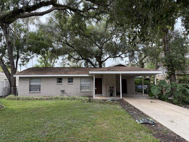 5214 Serena Dr, Temple Terrace, FL 33617