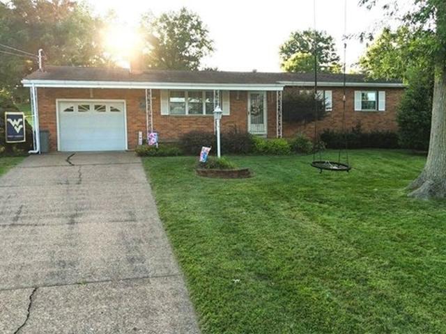 5215 Orchard Ave, Parkersburg, WV 26105