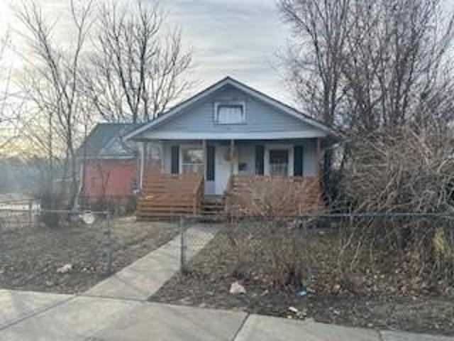 5215 E 24th St, Kansas City, MO 64127