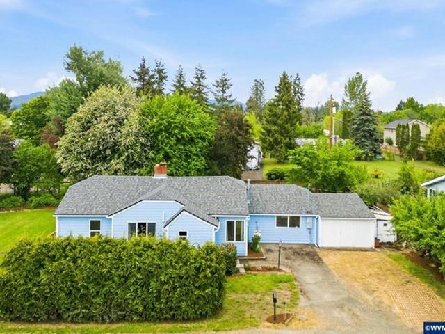 5215 SW Blueberry Dr, Corvallis, OR 97333