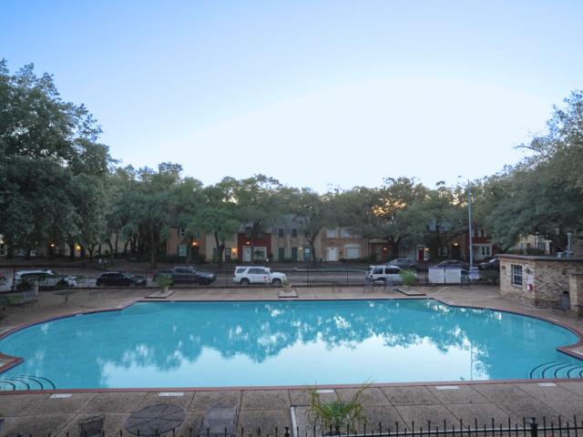 5216 Arboles Dr, Unit 10, Houston, TX 77035 | MLS #61831
