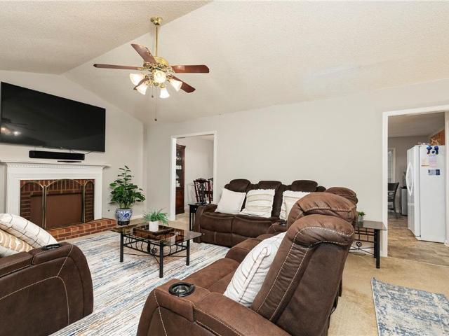 5216 Glendora Court