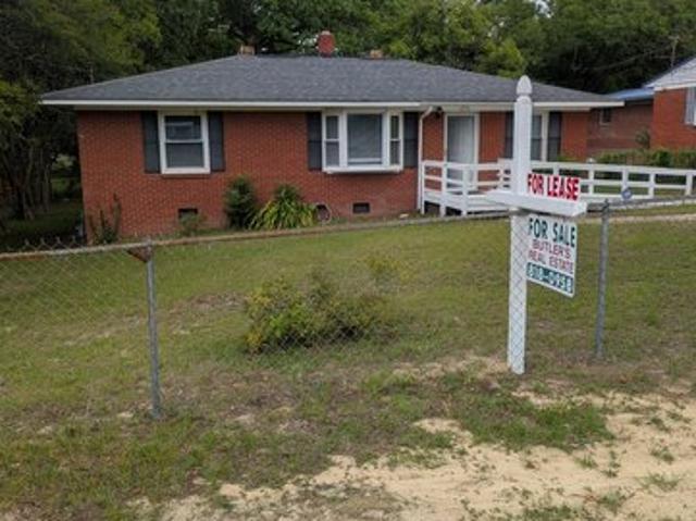 5216 Redwood Dr, Fayetteville, NC 28304