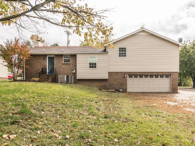 5216 Roxborough Dr