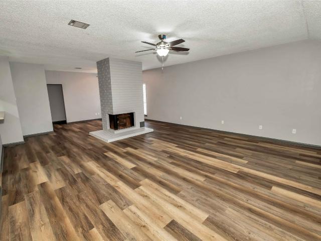 5216 Spring Branch Dr, Pearland, TX 77584 | MLS #97986