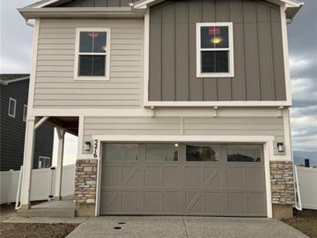 5216 Truscott Rd, Colorado Springs, CO 80925