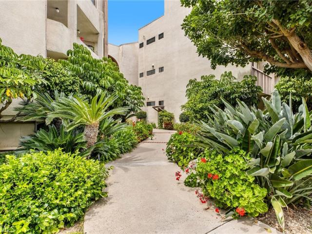 5216 Yarmouth Ave, Unit 105, Encino, CA 91316 | MLS #SR26086