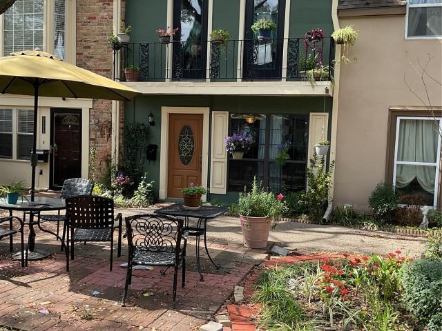 5217 Arboles Dr, Unit M, Houston, TX 77035 | MLS #48891