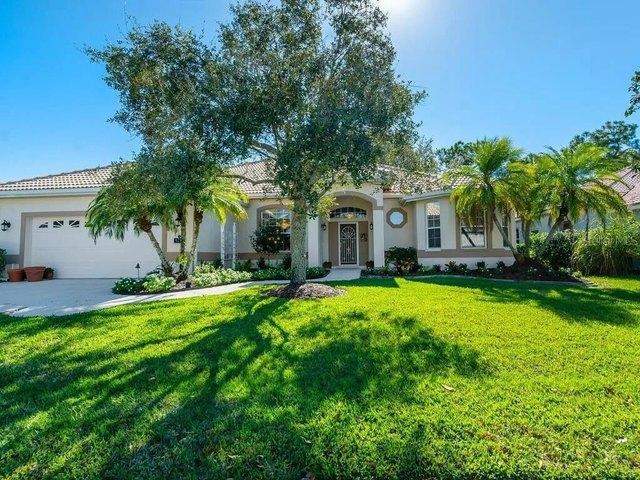 5217 Far Oak Cir, Sarasota, FL 34238