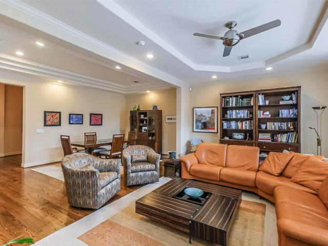 5217 Rose Street A