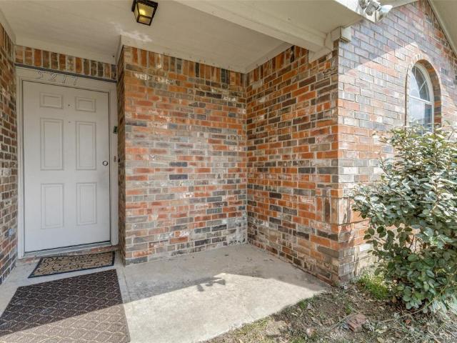 5217 Sioux Creek Lane