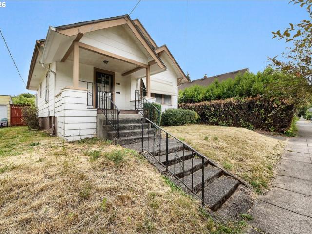 5218 NE 18TH AVE