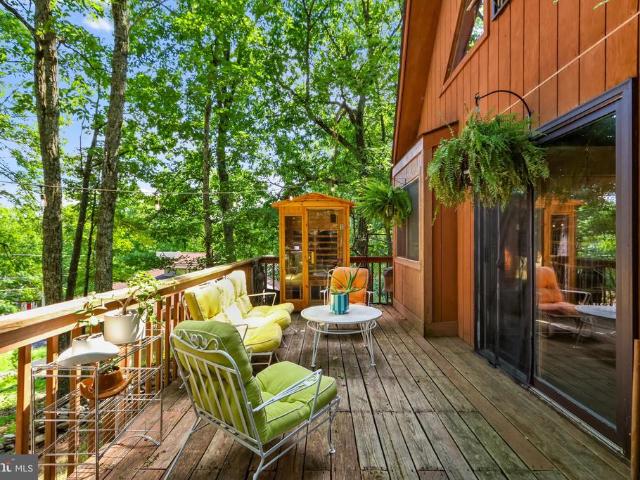 5218 E Woodbridge Drive