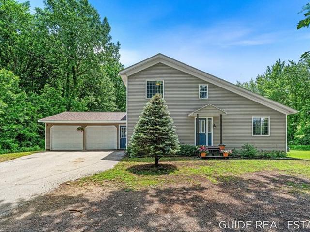 5218 Fillmore St, Allendale, MI 49401