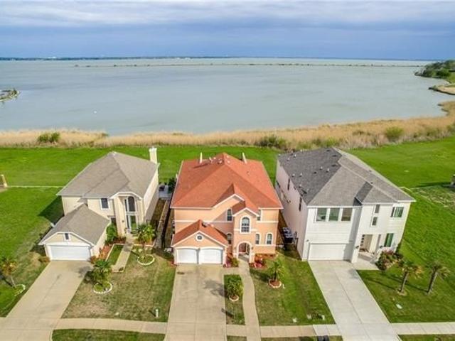5218 Lake Terrace Ct, Garland, TX 75043