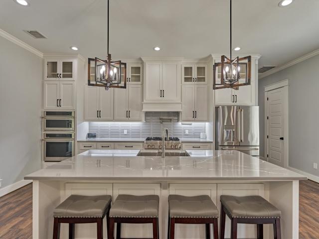 5218 Lazy Lane