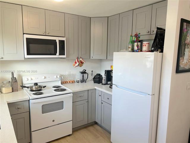 5218 SW 91st Ave, Unit 4, Cooper City, FL 33328 | MLS #A12009 | Compass
