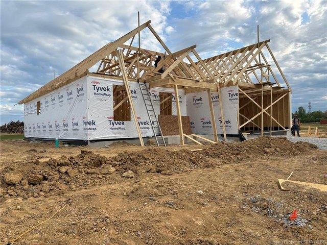 5218 Woodstone Cir Unit 267, Jeffersonville, IN 47130