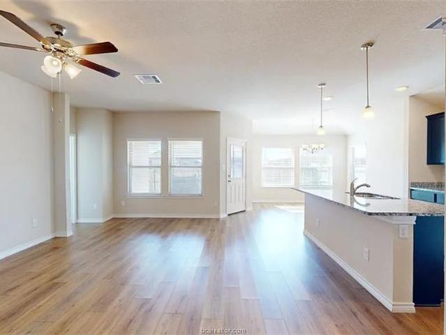 5219 Montague Loop