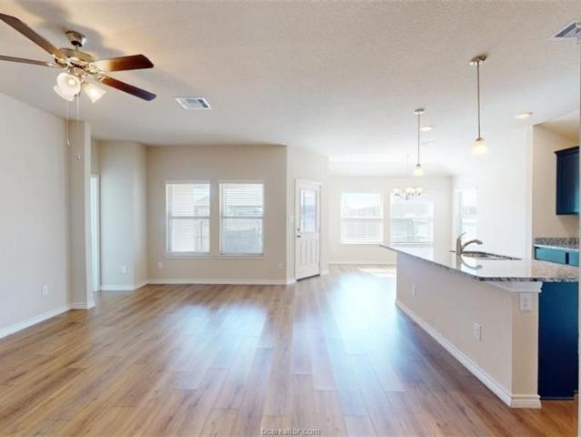 5219 Montague Loop