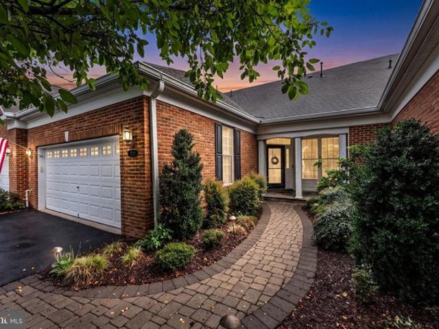 5219 Armour Ct, Haymarket, VA 20169