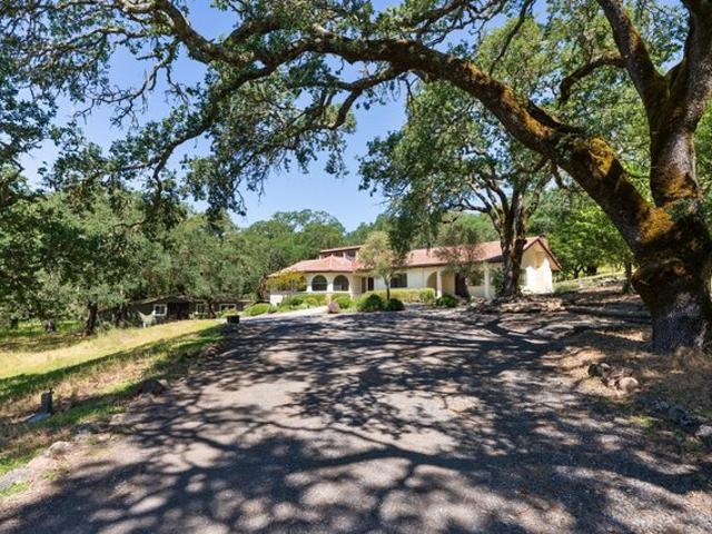 5219 Bennett Valley Ln, Glen Ellen, CA 95442