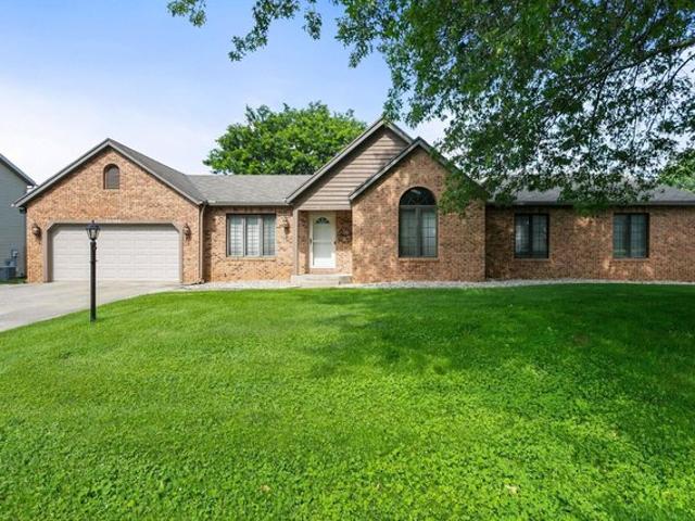52103 Conestoga Ct, Granger, IN 46530