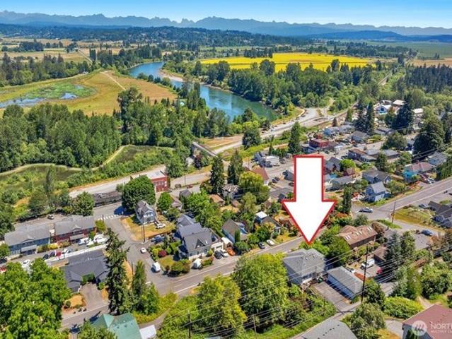5210 S 3rd Ave Unit B, Everett, WA 98203