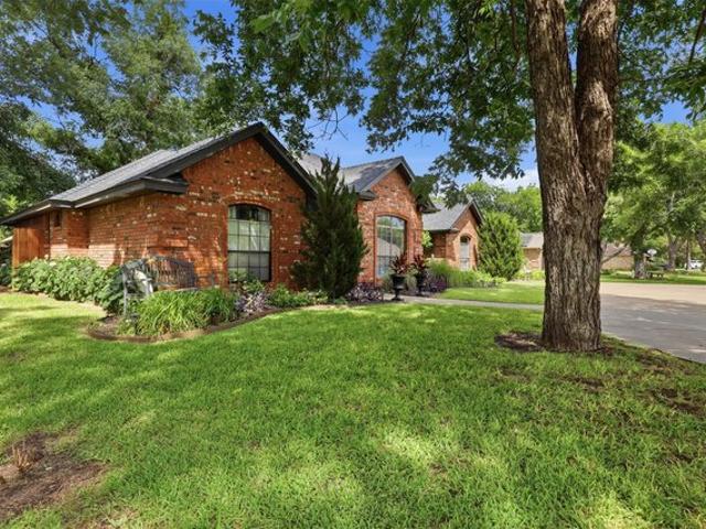 5210 Wedgefield Rd, Granbury, TX 76049