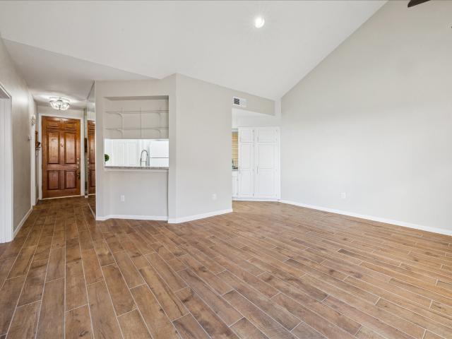 5210 Weslayan St, Unit 303, Houston, TX 77005 | MLS #86184 | Compass