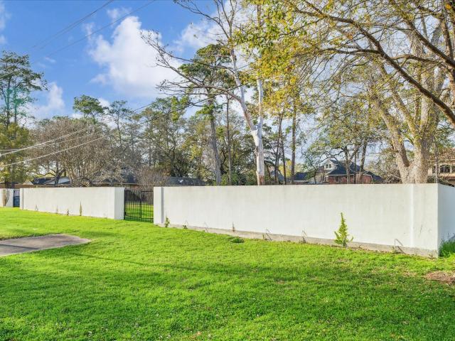 5210 Woodway Dr, Houston, TX 77056 | MLS #33912 | Compass
