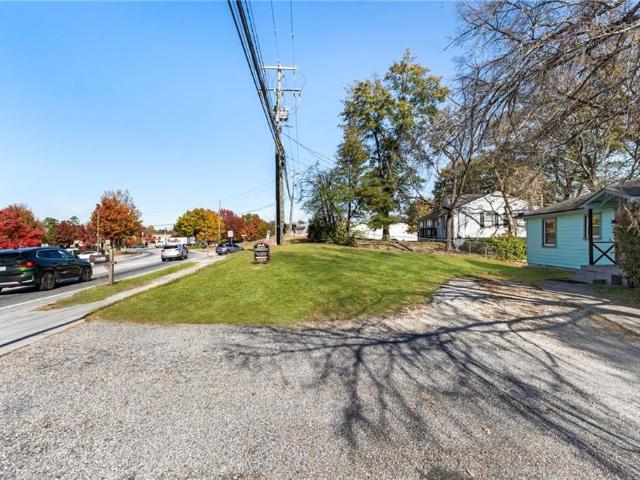 5211 Oakdale Rd SE, Smyrna, GA 30082 | MLS #7698 | Compass