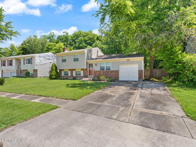 5211 Baywood Dr