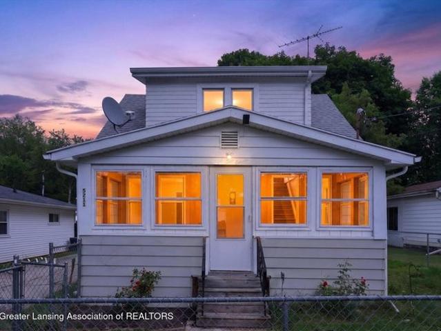 5211 Bogart St, Lansing, MI 48911