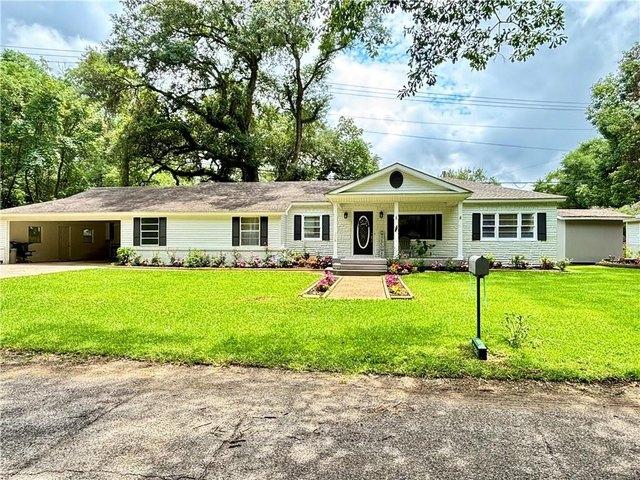 5211 Border Dr S, Mobile, AL 36608