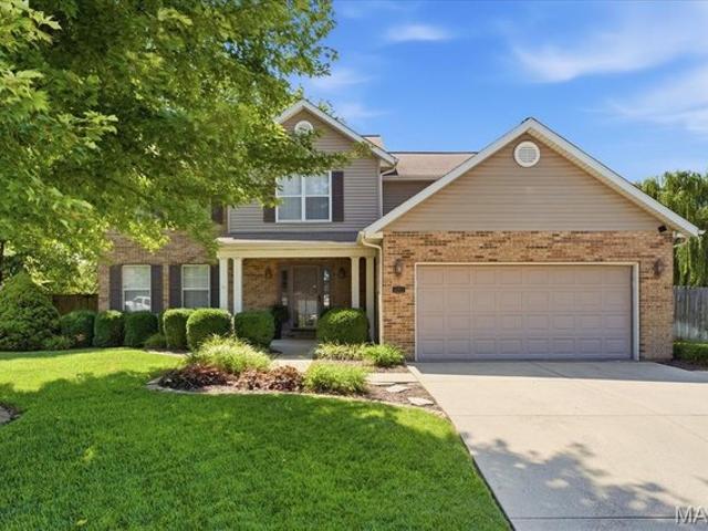 5211 Duke Dr, Fairview Heights, IL 62208